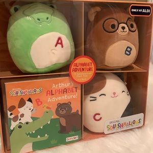 Squishmallows | Toys | Squishmallow Book And Plush Box Gift Set ...